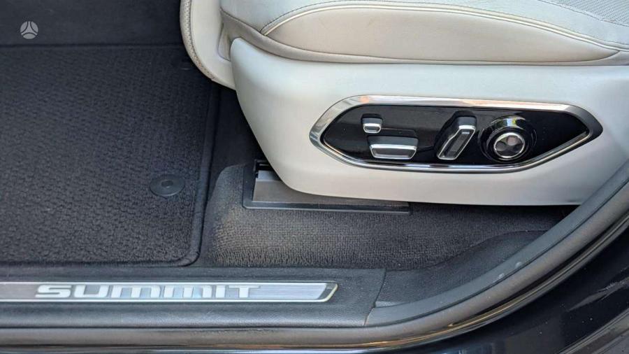 Melns Jeep Grand Cherokee 2021 Klaipėda, ar dzinēja tilpumu 3.60 L un nobraukumu 59 tūkst. km par 37950 €, foto 23 vietnē AUTOMOTO.COM.LV