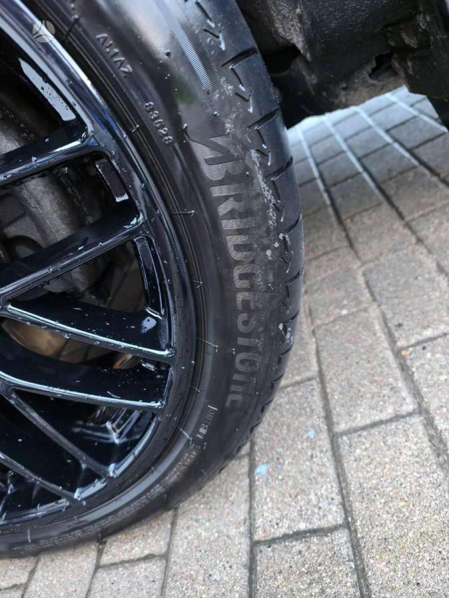Black Jeep Grand Cherokee 2021 in Telschi, with an engine capacity of 3.60 L and mileage of 118 thousand km for 49999 €, photo 14 on AUTOMOTO.COM.LV