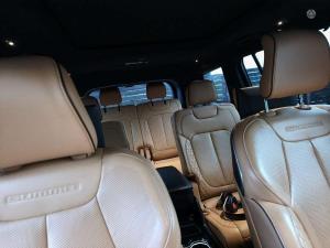 Black Jeep Grand Cherokee 2021 in Telschi, with an engine capacity of 3.60 L and mileage of 118 thousand km for 49999 €, photo 44 on AUTOMOTO.COM.LV