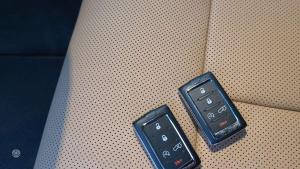 Black Jeep Grand Cherokee 2021 in Telschi, with an engine capacity of 3.60 L and mileage of 118 thousand km for 49999 €, photo 45 on AUTOMOTO.COM.LV