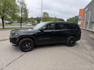Melns Jeep Grand Cherokee 2021 Viļņa, ar dzinēja tilpumu 3.60 L un nobraukumu 66 tūkst. km par 31500 €, foto 3 vietnē AUTOMOTO.COM.LV