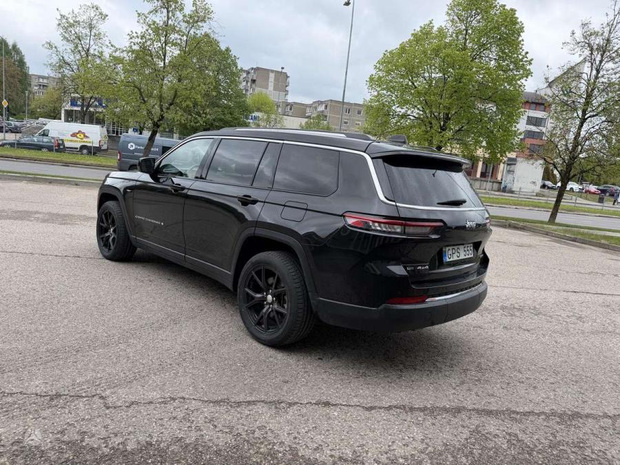 Melns Jeep Grand Cherokee 2021 Viļņa, ar dzinēja tilpumu 3.60 L un nobraukumu 66 tūkst. km par 31500 €, foto 6 vietnē AUTOMOTO.COM.LV