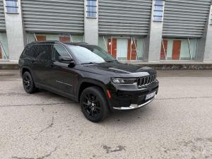 Melns Jeep Grand Cherokee 2021 Viļņa, ar dzinēja tilpumu 3.60 L un nobraukumu 66 tūkst. km par 31500 €, foto 8 vietnē AUTOMOTO.COM.LV