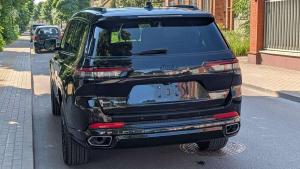 Black Jeep Grand Cherokee 2021 in Klaipeda, with an engine capacity of 3.60 L and mileage of 60 thousand km for 29900 €, photo 8 on AUTOMOTO.COM.LV