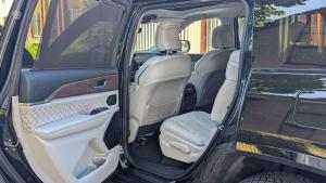 Black Jeep Grand Cherokee 2021 in Klaipeda, with an engine capacity of 3.60 L and mileage of 60 thousand km for 29900 €, photo 13 on AUTOMOTO.COM.LV