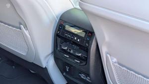 Black Jeep Grand Cherokee 2021 in Klaipeda, with an engine capacity of 3.60 L and mileage of 60 thousand km for 29900 €, photo 27 on AUTOMOTO.COM.LV