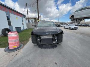 Black Jeep Grand Cherokee 2022 in Ukmerge, with an engine capacity of 3.60 L and mileage of 25 thousand km for 19990 €, photo 4 on AUTOMOTO.COM.LV