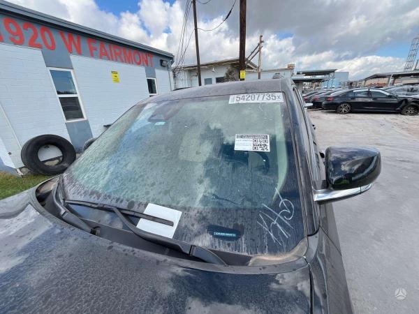 Black Jeep Grand Cherokee 2022 in Ukmerge, with an engine capacity of 3.60 L and mileage of 25 thousand km for 19990 €, photo 10 on AUTOMOTO.COM.LV