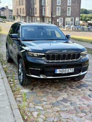 Melns Jeep Grand Cherokee 2022 Alīta, ar dzinēja tilpumu 3.60 L un nobraukumu 119 tūkst. km par 34900 €, foto 5 vietnē AUTOMOTO.COM.LV
