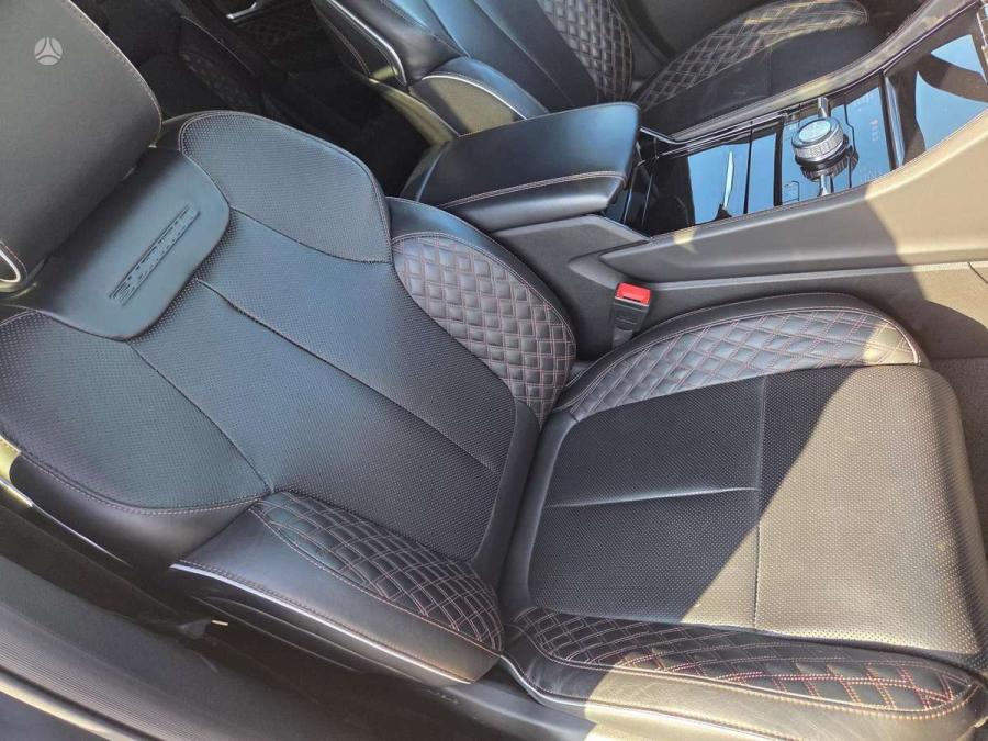 Melns Jeep Grand Cherokee 2022 Kauņa, ar dzinēja tilpumu 5.65 L un nobraukumu 67 tūkst. km par 39999 €, foto 15 vietnē AUTOMOTO.COM.LV