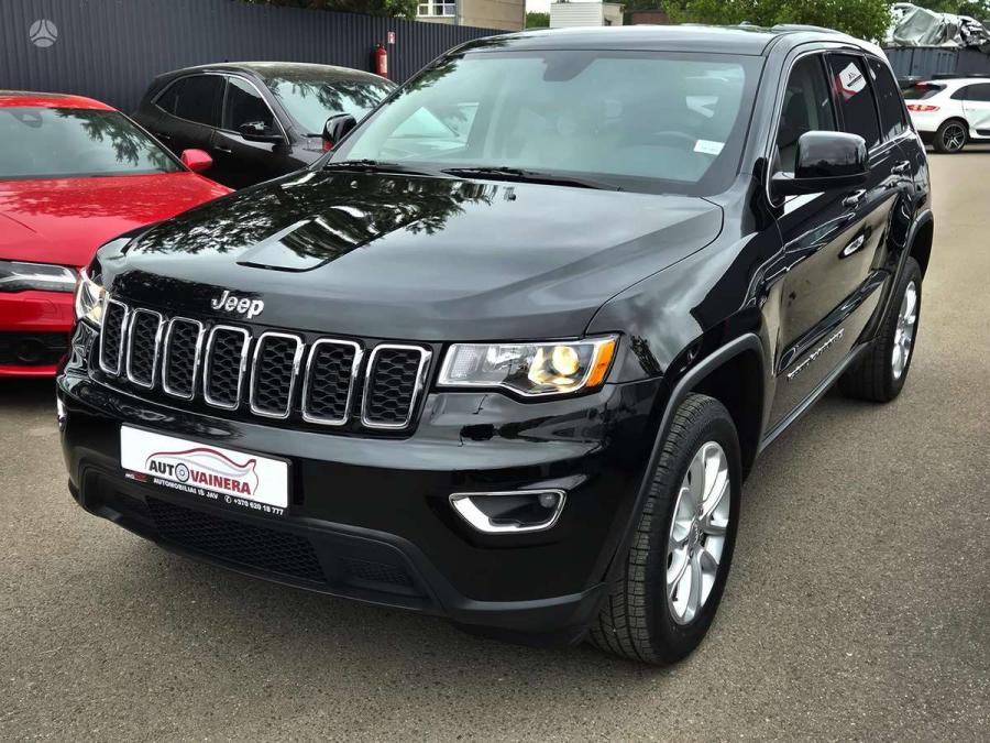 Melns Jeep Grand Cherokee 2022 Viļņa, ar dzinēja tilpumu 3.60 L un nobraukumu 74 tūkst. km par 21900 €, foto 4 vietnē AUTOMOTO.COM.LV