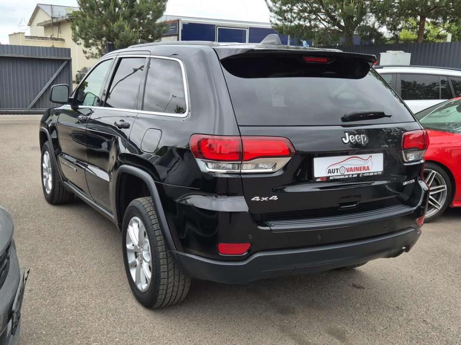 Melns Jeep Grand Cherokee 2022 Viļņa, ar dzinēja tilpumu 3.60 L un nobraukumu 74 tūkst. km par 21900 €, foto 5 vietnē AUTOMOTO.COM.LV