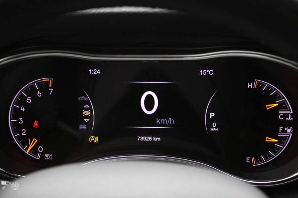 Melns Jeep Grand Cherokee 2022 Viļņa, ar dzinēja tilpumu 3.60 L un nobraukumu 74 tūkst. km par 21900 €, foto 7 vietnē AUTOMOTO.COM.LV