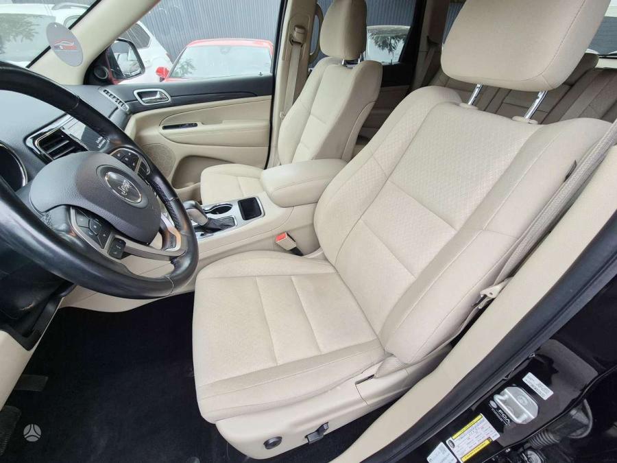 Melns Jeep Grand Cherokee 2022 Viļņa, ar dzinēja tilpumu 3.60 L un nobraukumu 74 tūkst. km par 21900 €, foto 9 vietnē AUTOMOTO.COM.LV