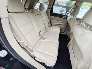 Melns Jeep Grand Cherokee 2022 Viļņa, ar dzinēja tilpumu 3.60 L un nobraukumu 74 tūkst. km par 21900 €, foto 11 vietnē AUTOMOTO.COM.LV