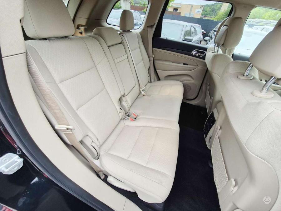 Melns Jeep Grand Cherokee 2022 Viļņa, ar dzinēja tilpumu 3.60 L un nobraukumu 74 tūkst. km par 21900 €, foto 11 vietnē AUTOMOTO.COM.LV