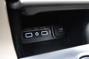 Melns Jeep Grand Cherokee 2022 Viļņa, ar dzinēja tilpumu 3.60 L un nobraukumu 74 tūkst. km par 21900 €, foto 23 vietnē AUTOMOTO.COM.LV