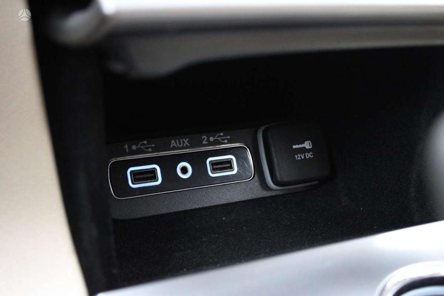 Melns Jeep Grand Cherokee 2022 Viļņa, ar dzinēja tilpumu 3.60 L un nobraukumu 74 tūkst. km par 21900 €, foto 23 vietnē AUTOMOTO.COM.LV
