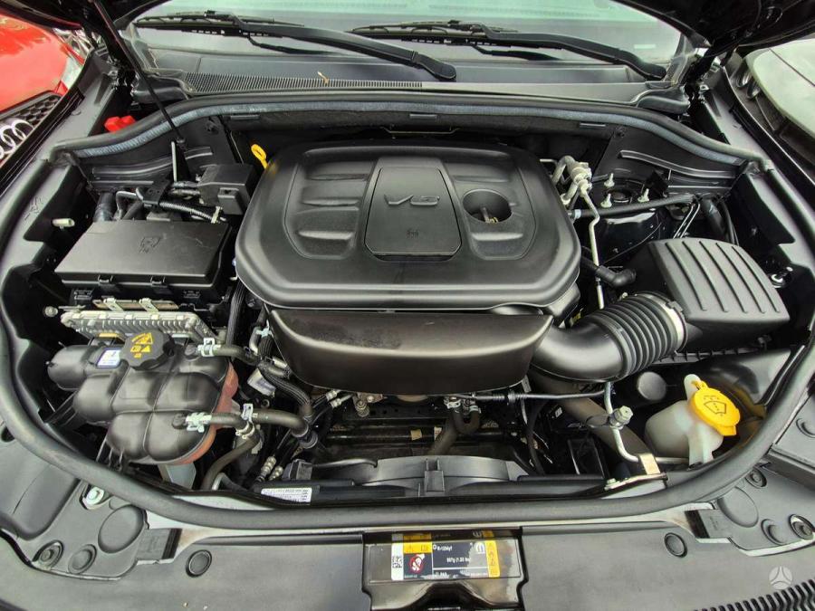 Melns Jeep Grand Cherokee 2022 Viļņa, ar dzinēja tilpumu 3.60 L un nobraukumu 74 tūkst. km par 21900 €, foto 28 vietnē AUTOMOTO.COM.LV