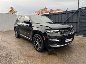Black Jeep Grand Cherokee 2022 in Kaunas, with an engine capacity of 5.65 L and mileage of 79 thousand km for 28900 €, photo 1 on AUTOMOTO.COM.LV