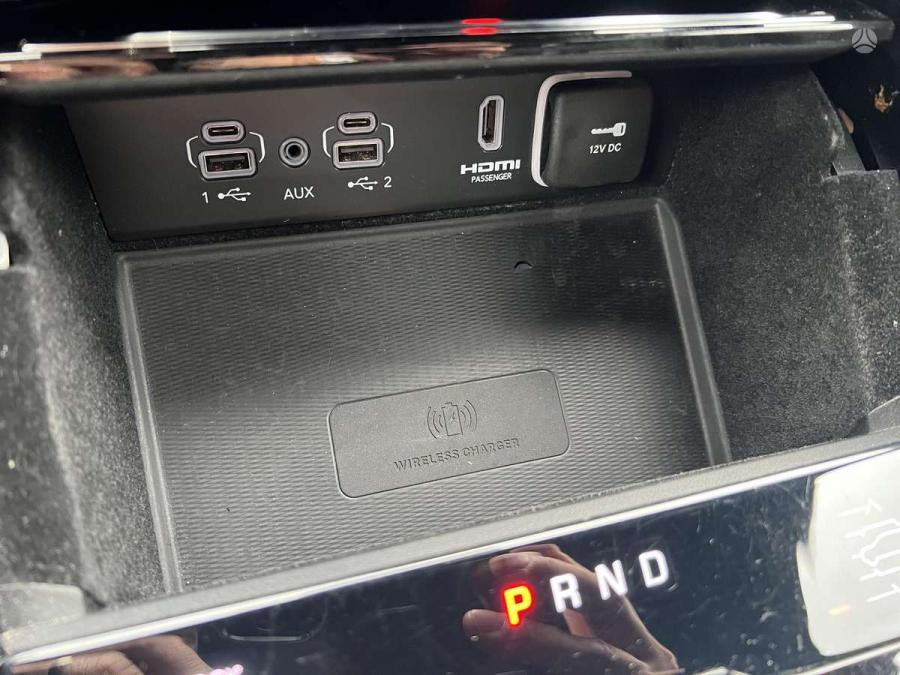 Black Jeep Grand Cherokee 2022 in Kaunas, with an engine capacity of 5.65 L and mileage of 79 thousand km for 28900 €, photo 25 on AUTOMOTO.COM.LV