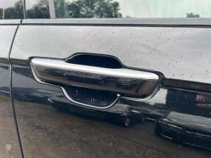 Black Jeep Grand Cherokee 2022 in Kaunas, with an engine capacity of 5.65 L and mileage of 79 thousand km for 28900 €, photo 59 on AUTOMOTO.COM.LV