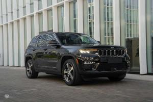 Melns Jeep Grand Cherokee 2023 Viļņa, ar dzinēja tilpumu 2.00 L un nobraukumu 49 tūkst. km par 39999 €, foto 3 vietnē AUTOMOTO.COM.LV