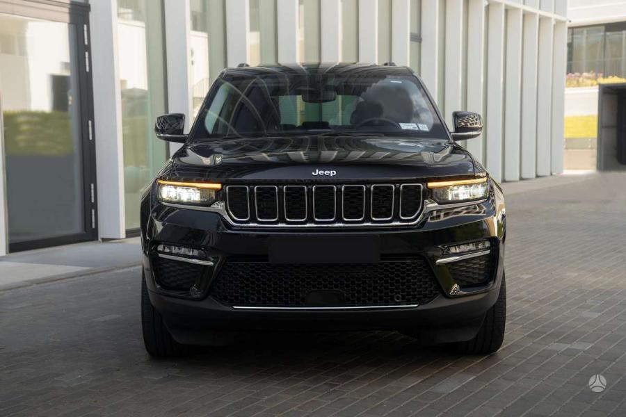 Melns Jeep Grand Cherokee 2023 Viļņa, ar dzinēja tilpumu 2.00 L un nobraukumu 49 tūkst. km par 39999 €, foto 5 vietnē AUTOMOTO.COM.LV