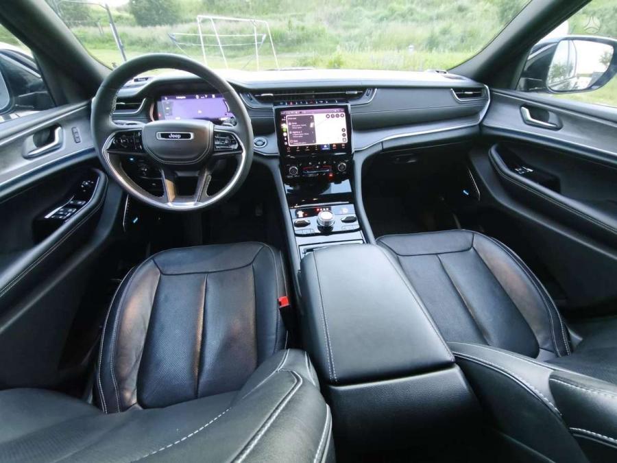 Melns Jeep Grand Cherokee 2023 Viļņa, ar dzinēja tilpumu 2.00 L un nobraukumu 43 tūkst. km par 42000 €, foto 16 vietnē AUTOMOTO.COM.LV