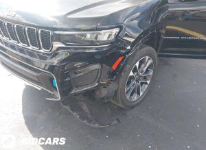 Melns Jeep Grand Cherokee 2023 Viļņa, ar dzinēja tilpumu 2.00 L un nobraukumu 43 tūkst. km par 42000 €, foto 21 vietnē AUTOMOTO.COM.LV