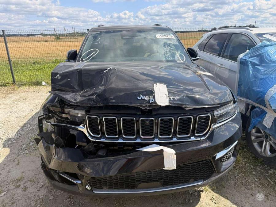 Melns Jeep Grand Cherokee 2023 Šauļi, ar dzinēja tilpumu 3.60 L un nobraukumu 32 tūkst. km par 13500 €, foto 6 vietnē AUTOMOTO.COM.LV