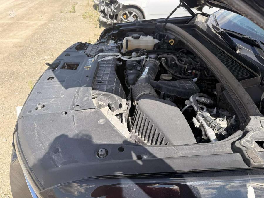 Melns Jeep Grand Cherokee 2023 Šauļi, ar dzinēja tilpumu 3.60 L un nobraukumu 32 tūkst. km par 13500 €, foto 10 vietnē AUTOMOTO.COM.LV