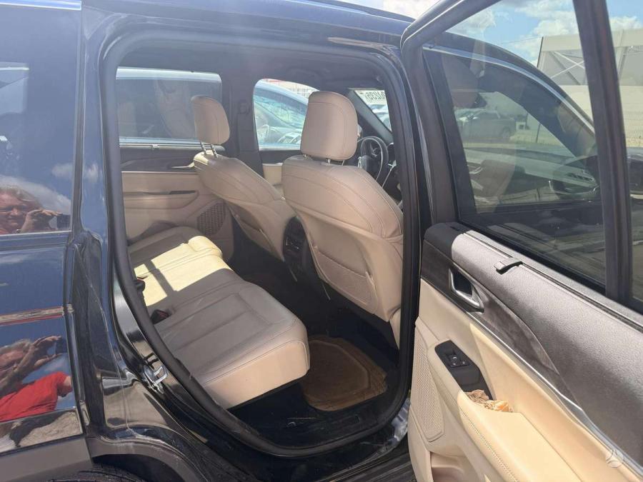 Melns Jeep Grand Cherokee 2023 Šauļi, ar dzinēja tilpumu 3.60 L un nobraukumu 32 tūkst. km par 13500 €, foto 16 vietnē AUTOMOTO.COM.LV