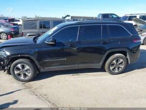 Melns Jeep Grand Cherokee 2023 Viļņa, ar dzinēja tilpumu 2.00 L un nobraukumu 89 tūkst. km par 16299 €, foto 4 vietnē AUTOMOTO.COM.LV