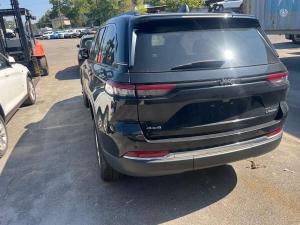 Melns Jeep Grand Cherokee 2023 Ukmergė, ar dzinēja tilpumu 3.60 L un nobraukumu 83 tūkst. km par 8999 €, foto  vietnē AUTOMOTO.COM.LV