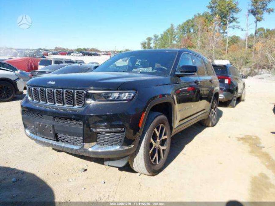 Black Jeep Grand Cherokee 2024 in Klaipeda, with an engine capacity of 3.60 L and mileage of 47 thousand km for 7100 €, photo 2 on AUTOMOTO.COM.LV