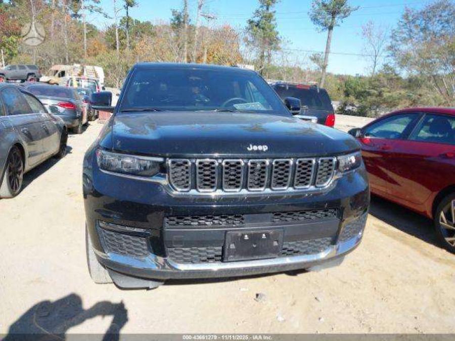 Black Jeep Grand Cherokee 2024 in Klaipeda, with an engine capacity of 3.60 L and mileage of 47 thousand km for 7100 €, photo 12 on AUTOMOTO.COM.LV