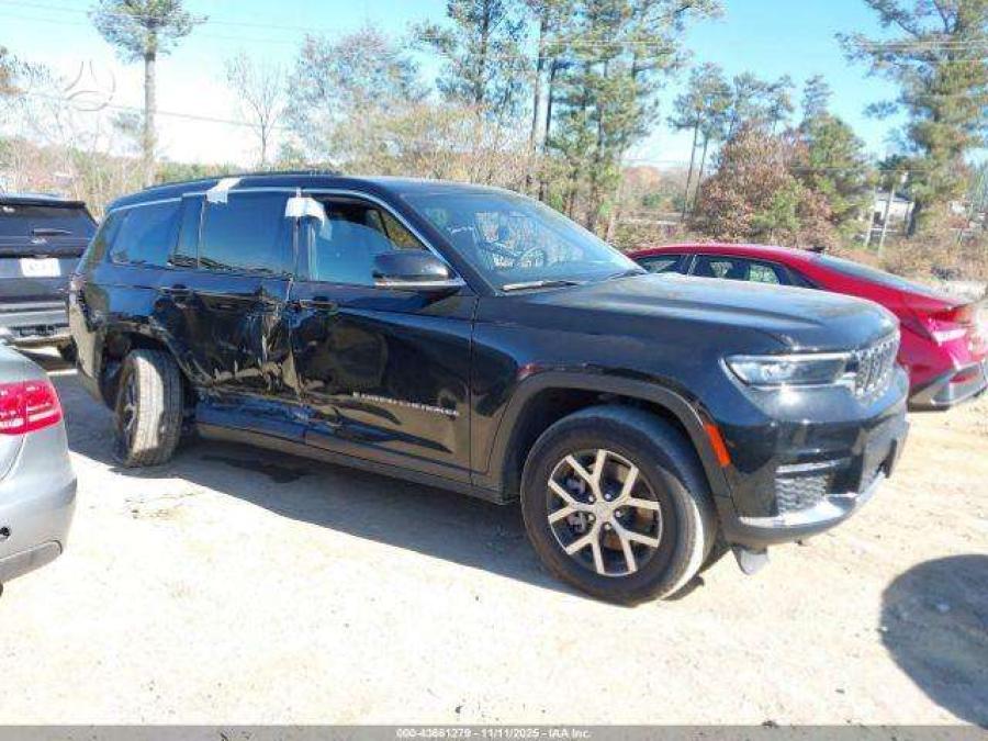 Black Jeep Grand Cherokee 2024 in Klaipeda, with an engine capacity of 3.60 L and mileage of 47 thousand km for 7100 €, photo 13 on AUTOMOTO.COM.LV