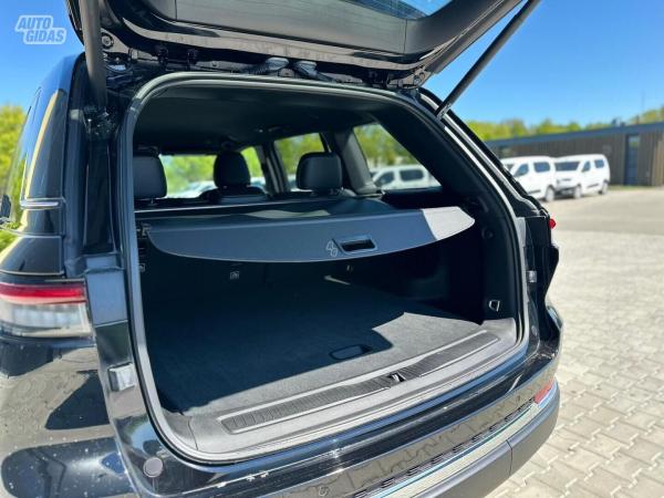 Black Jeep Grand Cherokee 2024 in Klaipeda, with an engine capacity of 3.60 L and mileage of 21 thousand km for 39500 €, photo 10 on AUTOMOTO.COM.LV