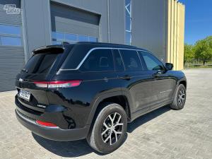 Black Jeep Grand Cherokee 2024 in Klaipeda, with an engine capacity of 3.60 L and mileage of 21 thousand km for 39500 €, photo 15 on AUTOMOTO.COM.LV
