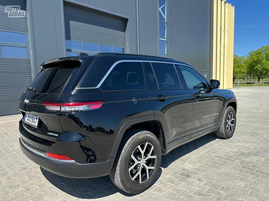 Melns Jeep Grand Cherokee 2024 Klaipėda, ar dzinēja tilpumu 3.60 L un nobraukumu 21 tūkst. km par 39500 €, foto 15 vietnē AUTOMOTO.COM.LV