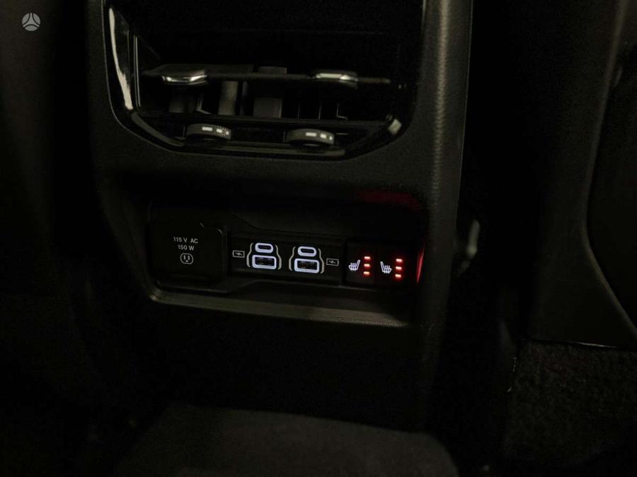 Black Jeep Grand Cherokee 2024 in Vilnius, with an engine capacity of 2.00 L and mileage of 56 thousand km for 41990 €, photo 35 on AUTOMOTO.COM.LV