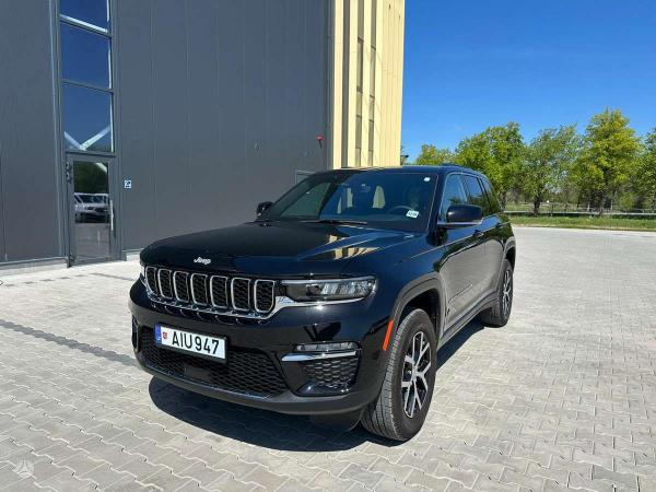 Melns Jeep Grand Cherokee 2024 Klaipėda, ar dzinēja tilpumu 3.60 L un nobraukumu 21 tūkst. km par 38400 €, foto 1 vietnē AUTOMOTO.COM.LV