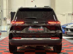Black Jeep Grand Cherokee 2024 in Vilnius, with an engine capacity of 2.00 L and mileage of 56 thousand km for 39990 €, photo 6 on AUTOMOTO.COM.LV