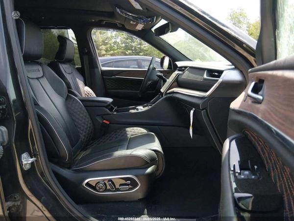 Black Jeep Grand Cherokee 2024 in Klaipeda, with an engine capacity of 3.60 L and mileage of 21 thousand km for 22000 €, photo 10 on AUTOMOTO.COM.LV