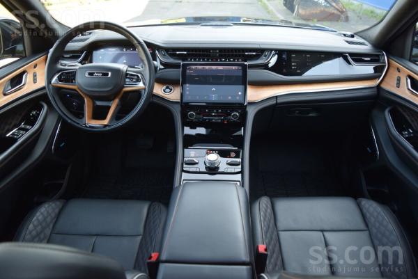 Black Jeep Grand Cherokee 2025 in Riga, with an engine capacity of 2.00 L and mileage of 21 thousand km for 65000 €, photo 4 on AUTOMOTO.COM.LV
