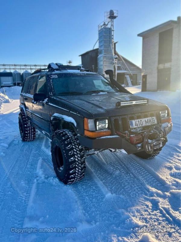 Melns Jeep Grand Cherokee 1996 Tallina, ar dzinēja tilpumu 2.50 L un nobraukumu 329 tūkst. km par 4500 €, foto 5 vietnē AUTOMOTO.COM.LV