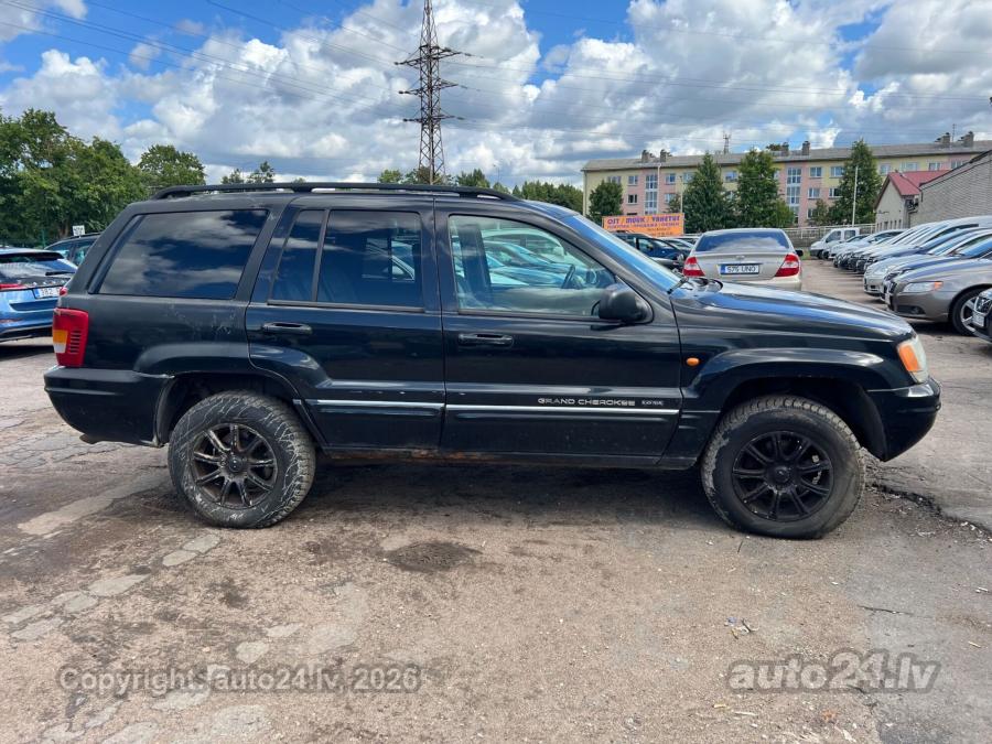 Melns Jeep Grand Cherokee 2004 Narva, ar dzinēja tilpumu 2.70 L un nobraukumu 370 tūkst. km par 599 €, foto 6 vietnē AUTOMOTO.COM.LV