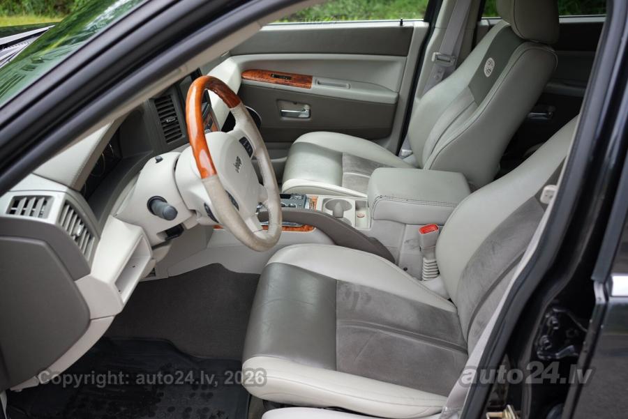 Melns Jeep Grand Cherokee 2008 Tallina, ar dzinēja tilpumu 3.00 L un nobraukumu 263 tūkst. km par 3700 €, foto 8 vietnē AUTOMOTO.COM.LV