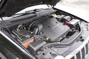Melns Jeep Grand Cherokee 2008 Tallina, ar dzinēja tilpumu 3.00 L un nobraukumu 263 tūkst. km par 3700 €, foto 13 vietnē AUTOMOTO.COM.LV